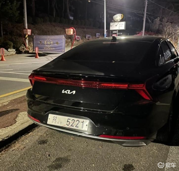 全新起亚K8海外实拍 外观设计很有亮点！_易车