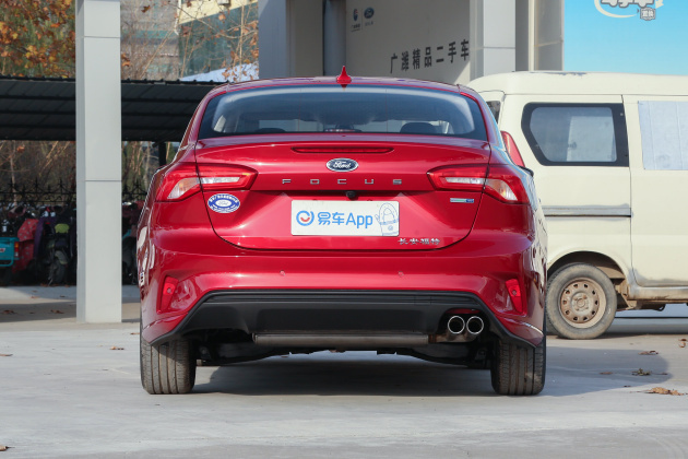 标配胎压显示、主动闭合式进气格栅！福克斯发威了，福特又出好车！思域请靠边站！ 早买早享受！_易车